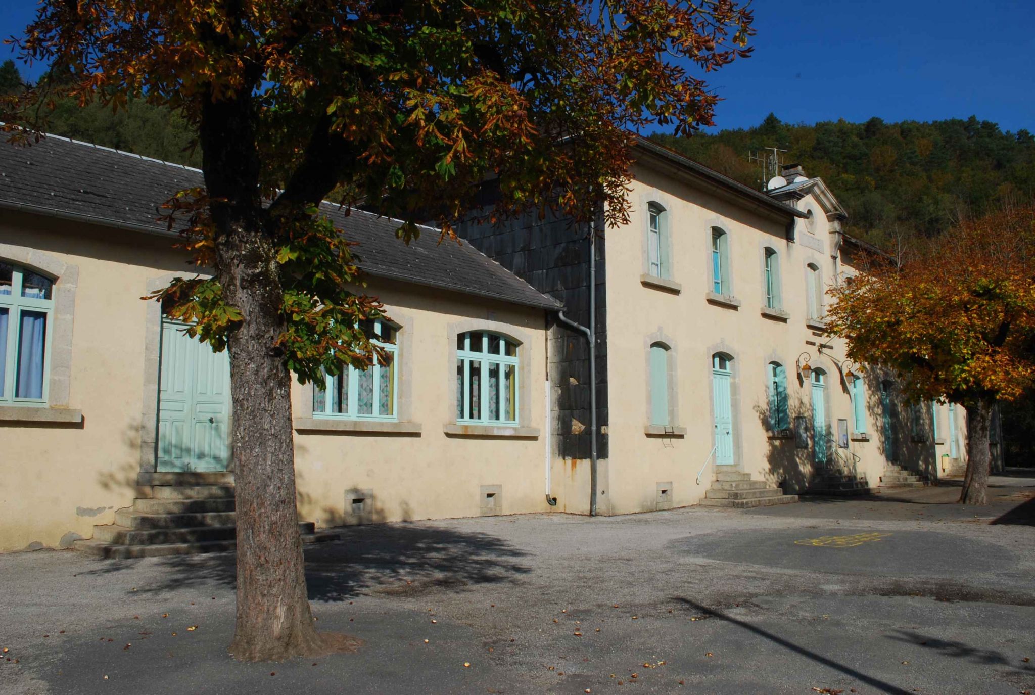 Viane Pierre-Ségade | Commune de Viane